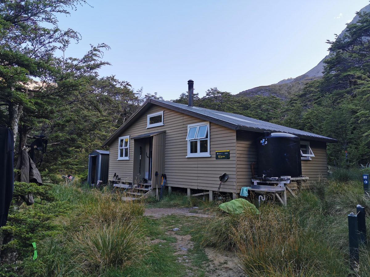Day 96 – Upper Travers Hut to Blue Lake Hut – Matt's Te Araroa Journey ...